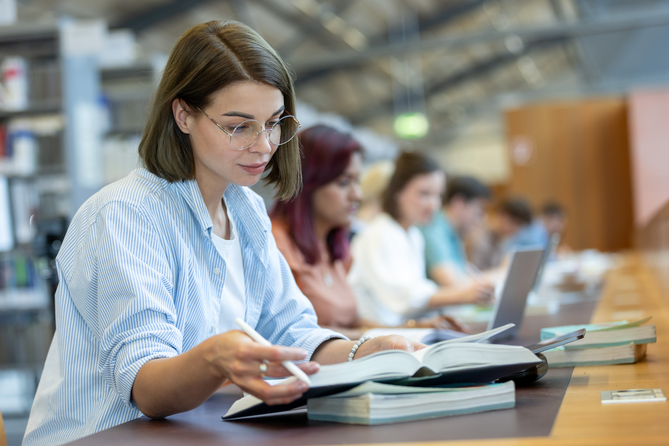 Tag der Frauen und Mädchen in der Wissenschaft - Ihre Anlaufstelle für die professorale Karriere ...